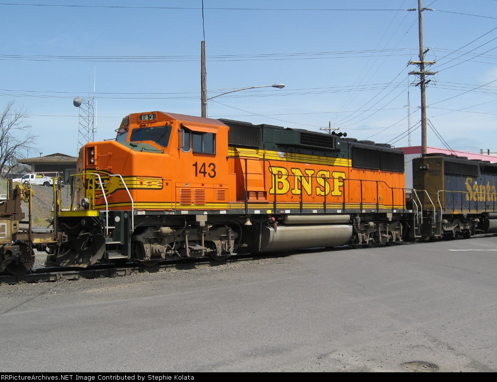 BNSF 143